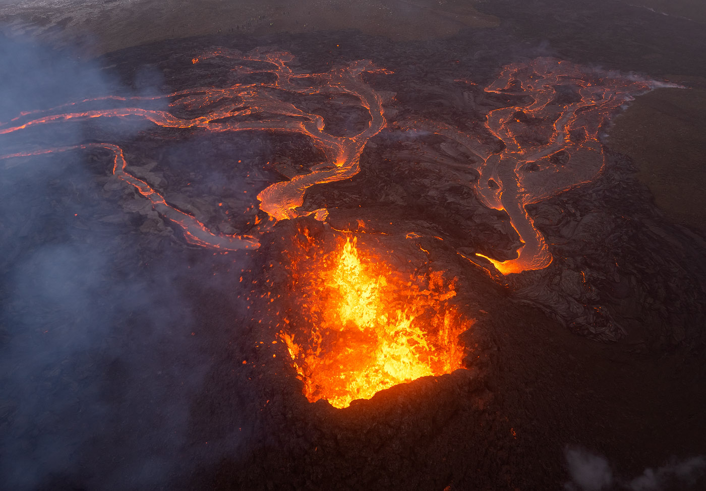 Frog's Legs - Lava rivers from Fagradalsfjall's 2nd fissure resembled ...